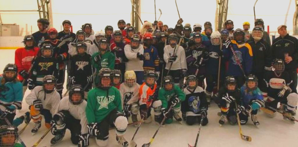 Banners v Crush: Ice hockey for a good cause under the Mimi Dome in ...